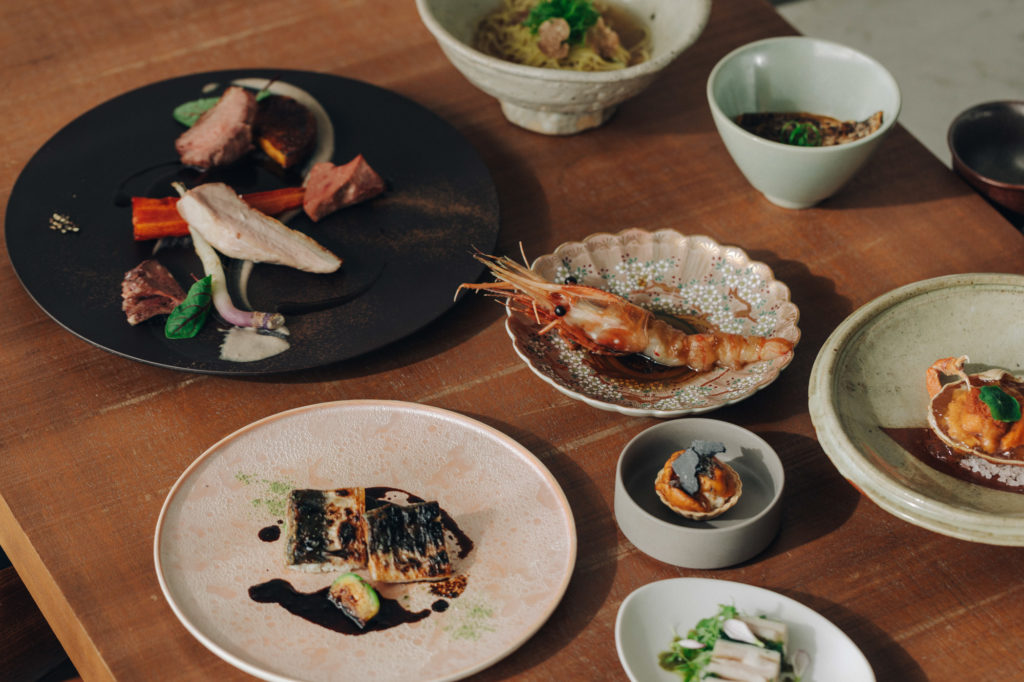 Innovative fusion restaurant | 白土 Shirato